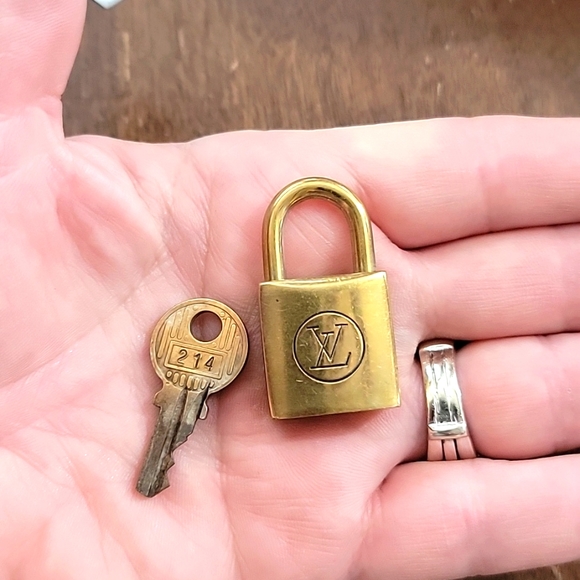 Louis Vuitton | Jewelry | Authentic Louis Vuitton Lock And Key 24 ...